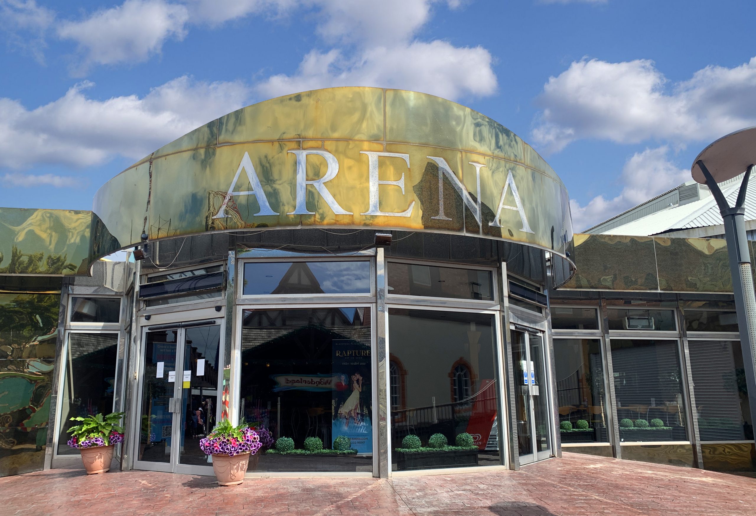 Arena - Pleasure Beach Resort