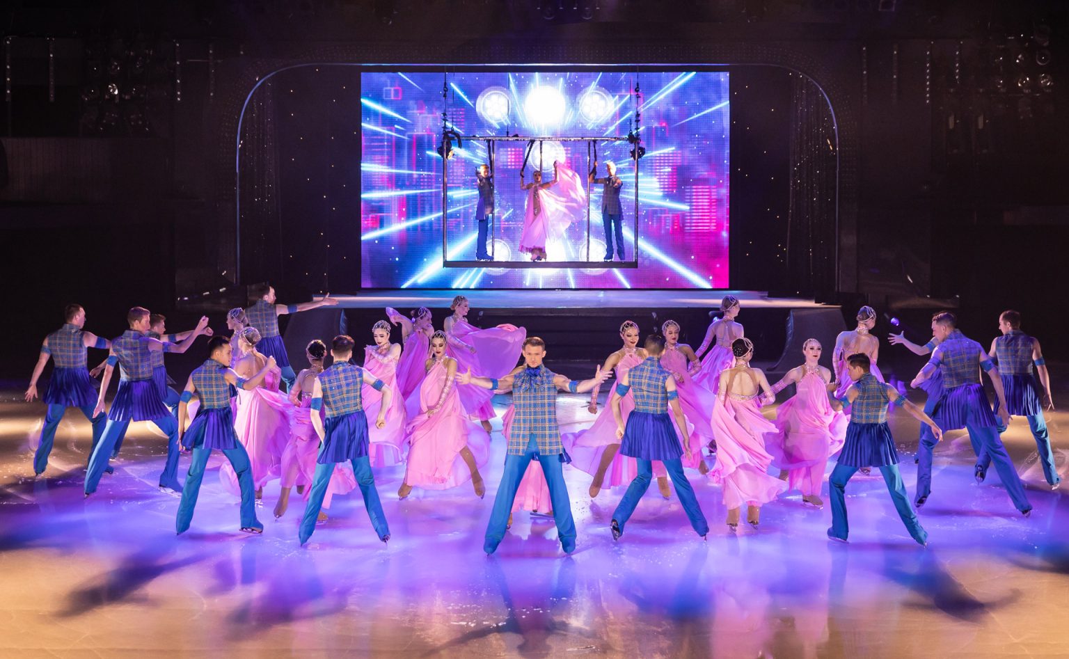 Hot Ice Show XS - Pleasure Beach Resort